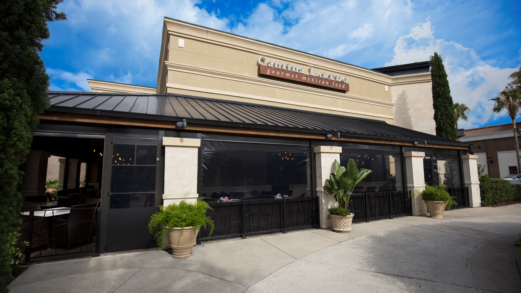 Midwest Outdoor Living | Screens | Commercial